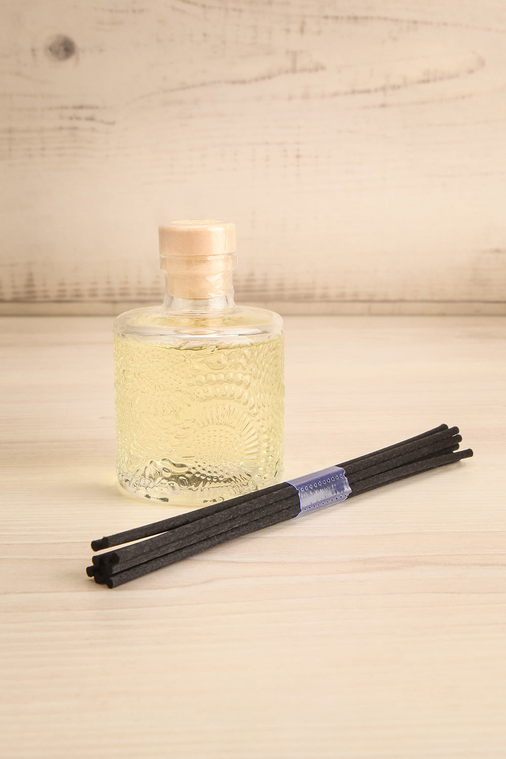 Temple Moss Reed Diffuser by Voluspa | Maison garçonne
