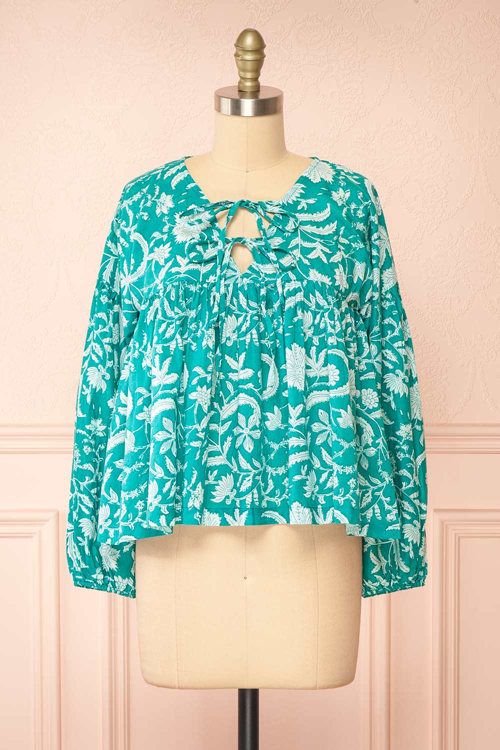 Nexoria Loose Floral Blouse | Boutique 1861