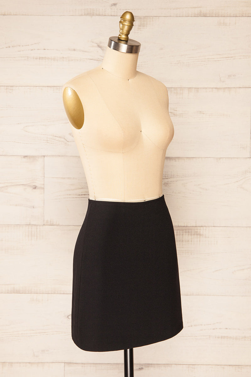 Vailoa Black Short A-Line Skirt | La petite garçonne