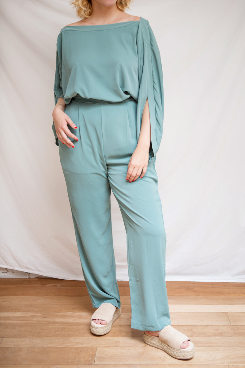 Hanrine Black Boat Neckline Jumpsuit w/ Pockets | La petite garçonne