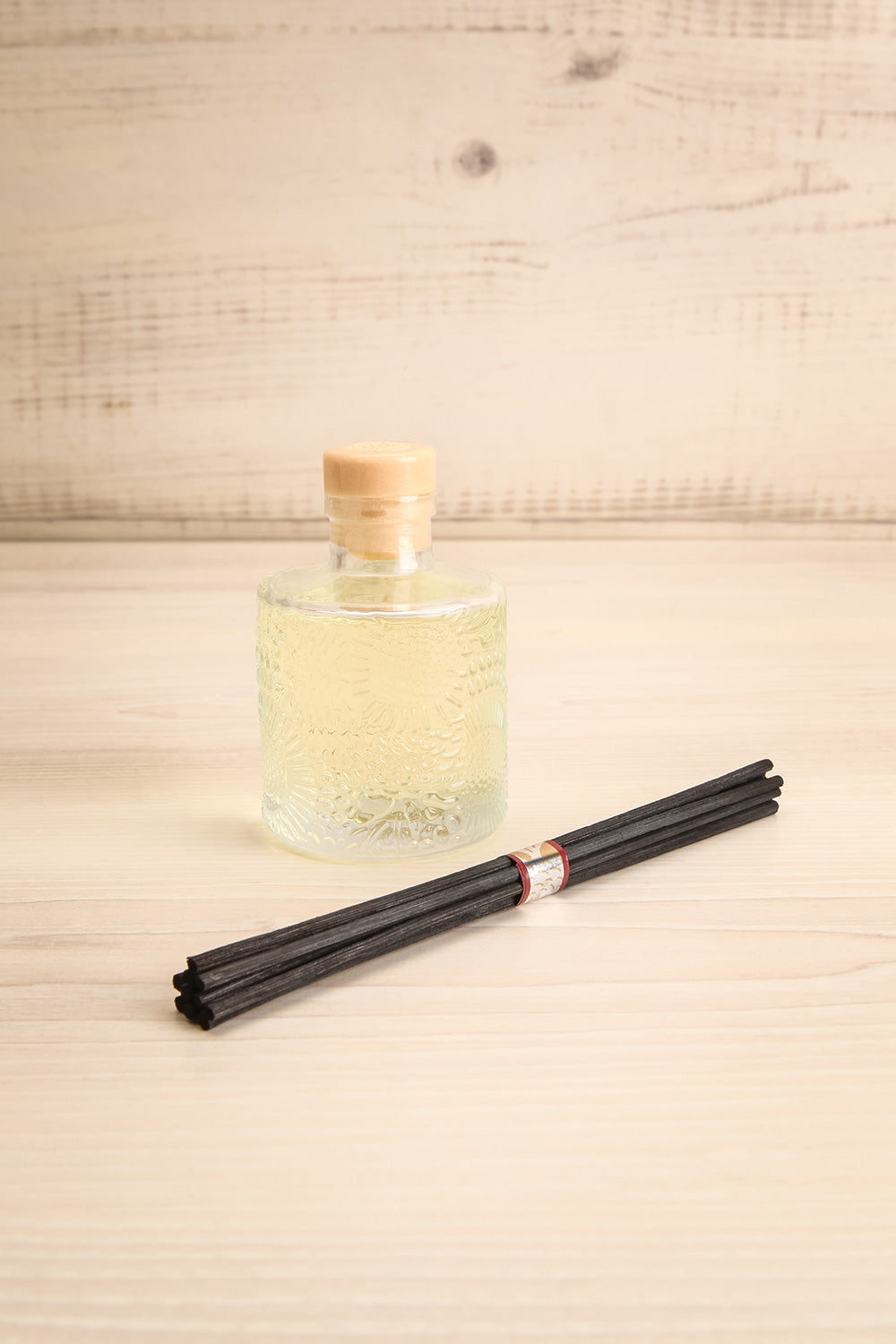Gilt Pomander Hinoki Reed Diffuser by Voluspa | Maison garçonne