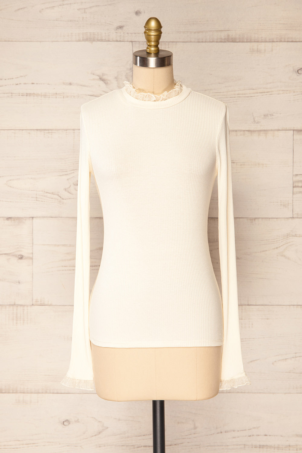 Yaline Cream Ribbed Top w/ Ruffled Collar | La petite garçonne