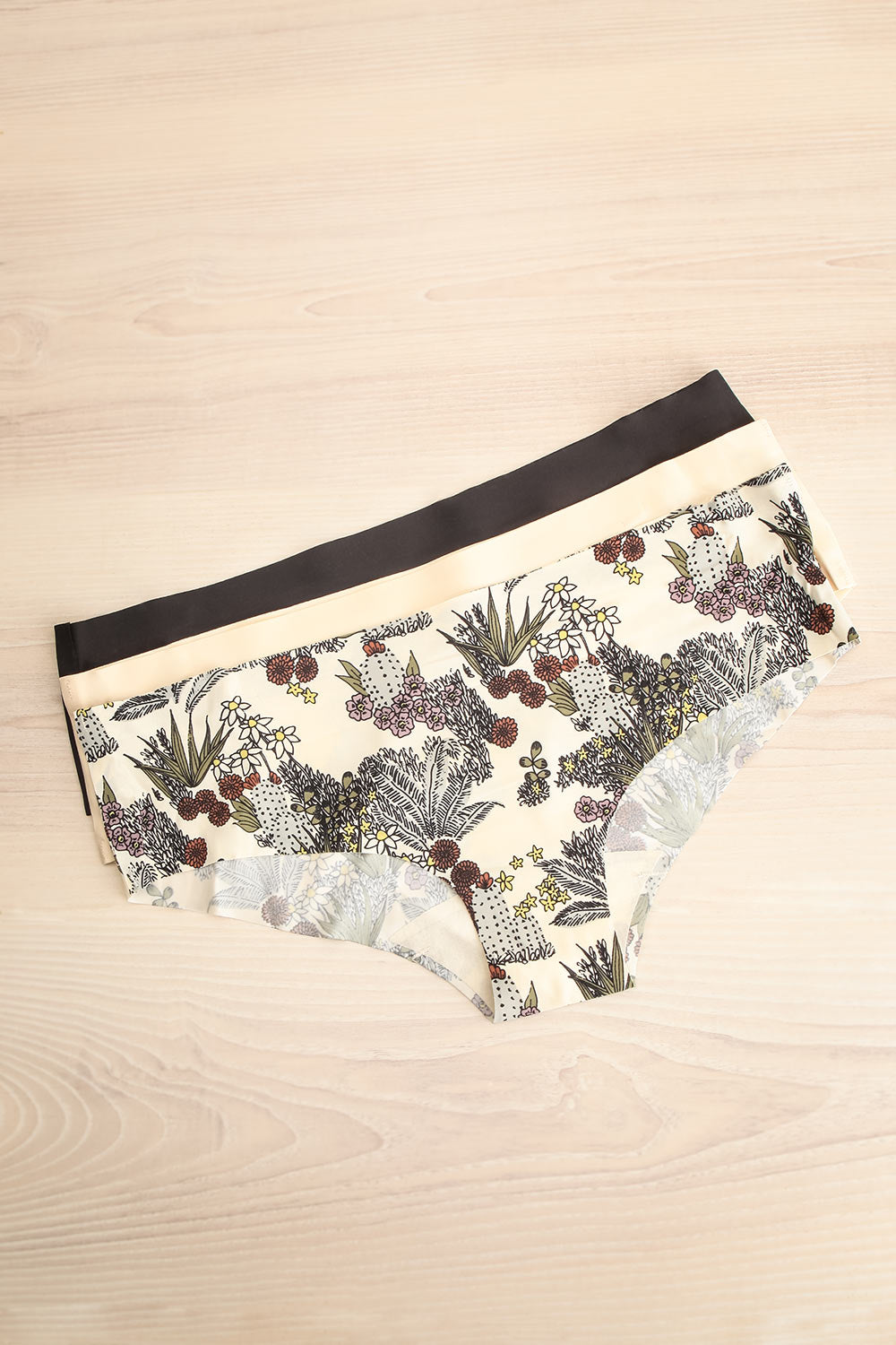 Yanik 3-Pack Seamless Mid-Rise Underwear | La petite garçonne